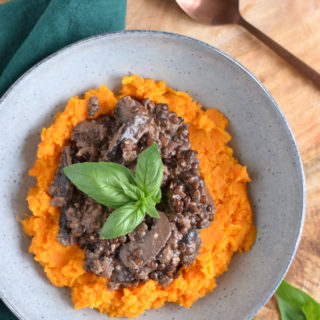 Tajine met rundvlees, wortel en ingelegde citroen - Anniepannie.nl